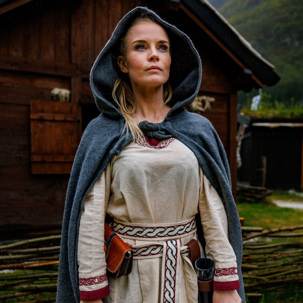 Grey Wool Cloak w/ Wool Ties - Heavy Wool Hooded Cape – Sons of Vikings